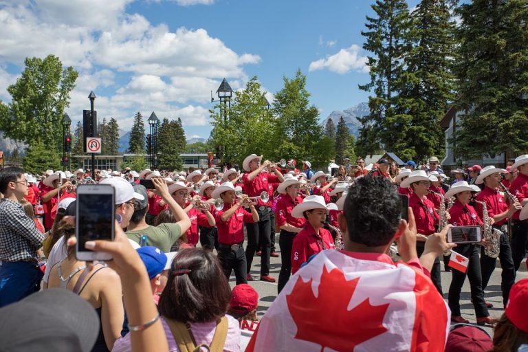Canada - Language, Culture, Customs And Etiquette