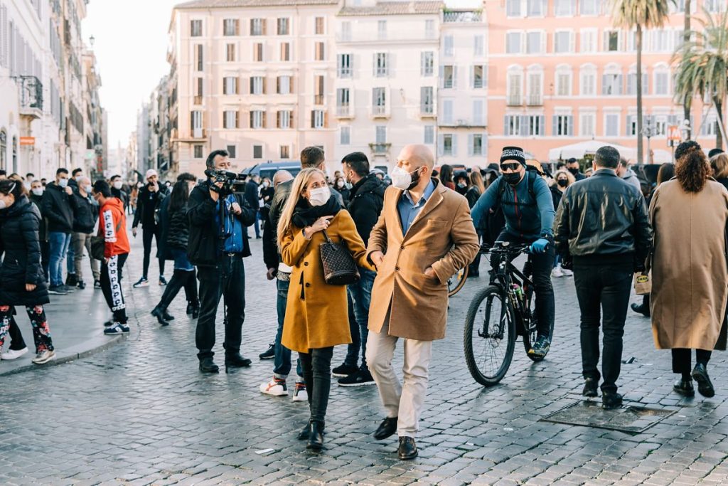 Italy - Language, Culture, Customs And Etiquette